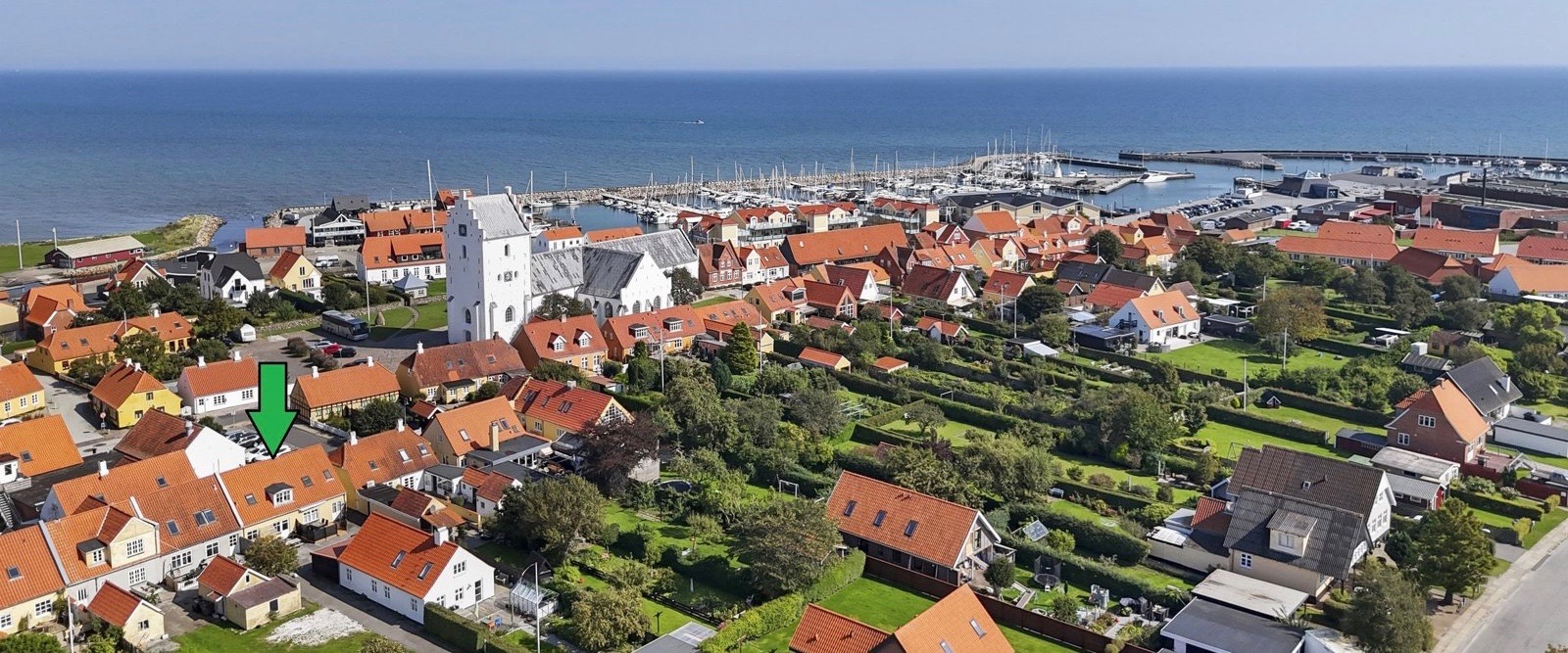 Ejerbolig i Sæbys gamle bydel til en god pris – nabolejlighed også til ...